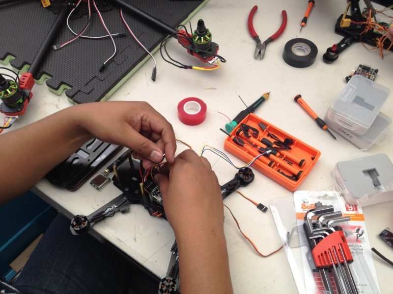 Curso de Armado y Vuelo de Drones FPV 2023 - FPV Racing Mexico